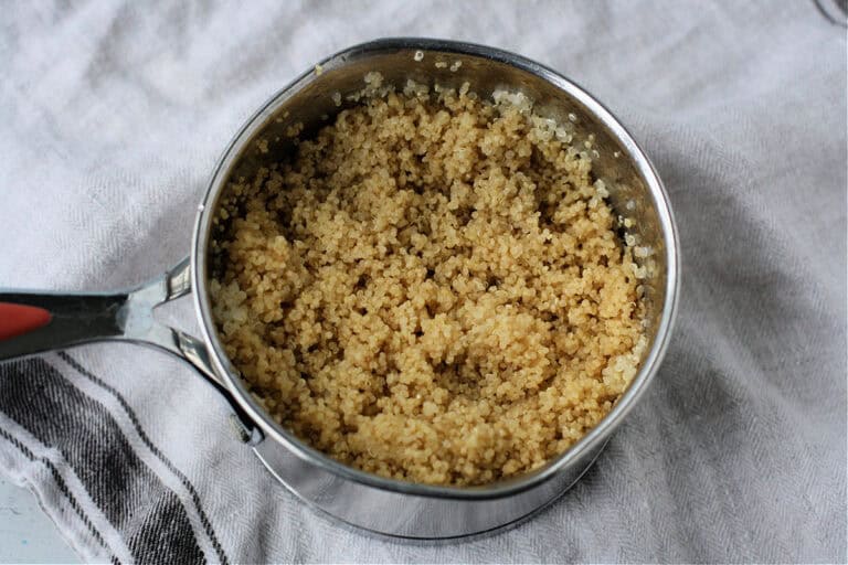 Pea and Bacon Quinoa Salad. - The Pretty Bee