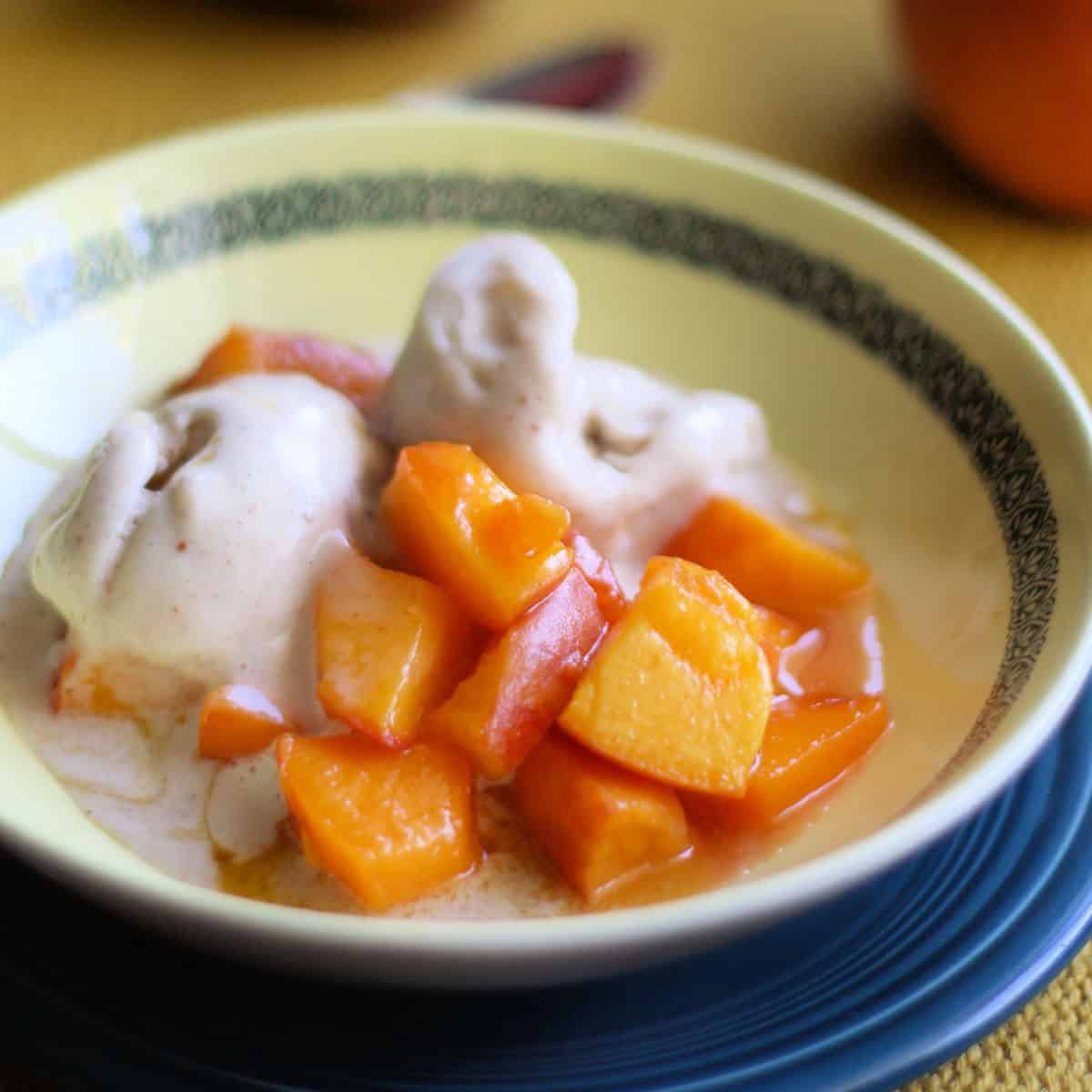 Sauteed Peaches and Ice Cream. - The Pretty Bee